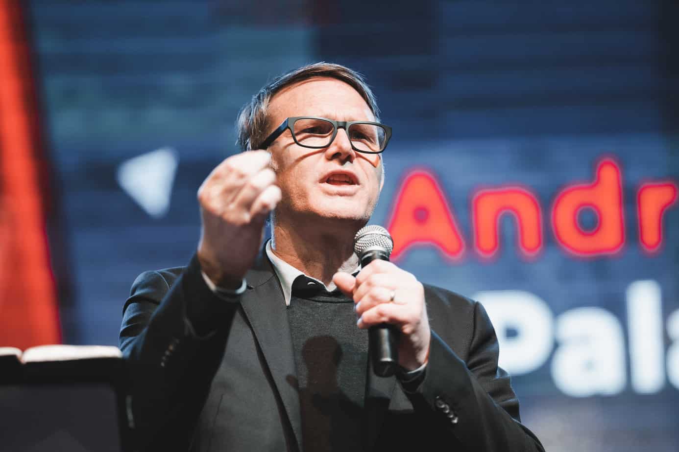 Andrew Palau in Buenos Aires - International Christian